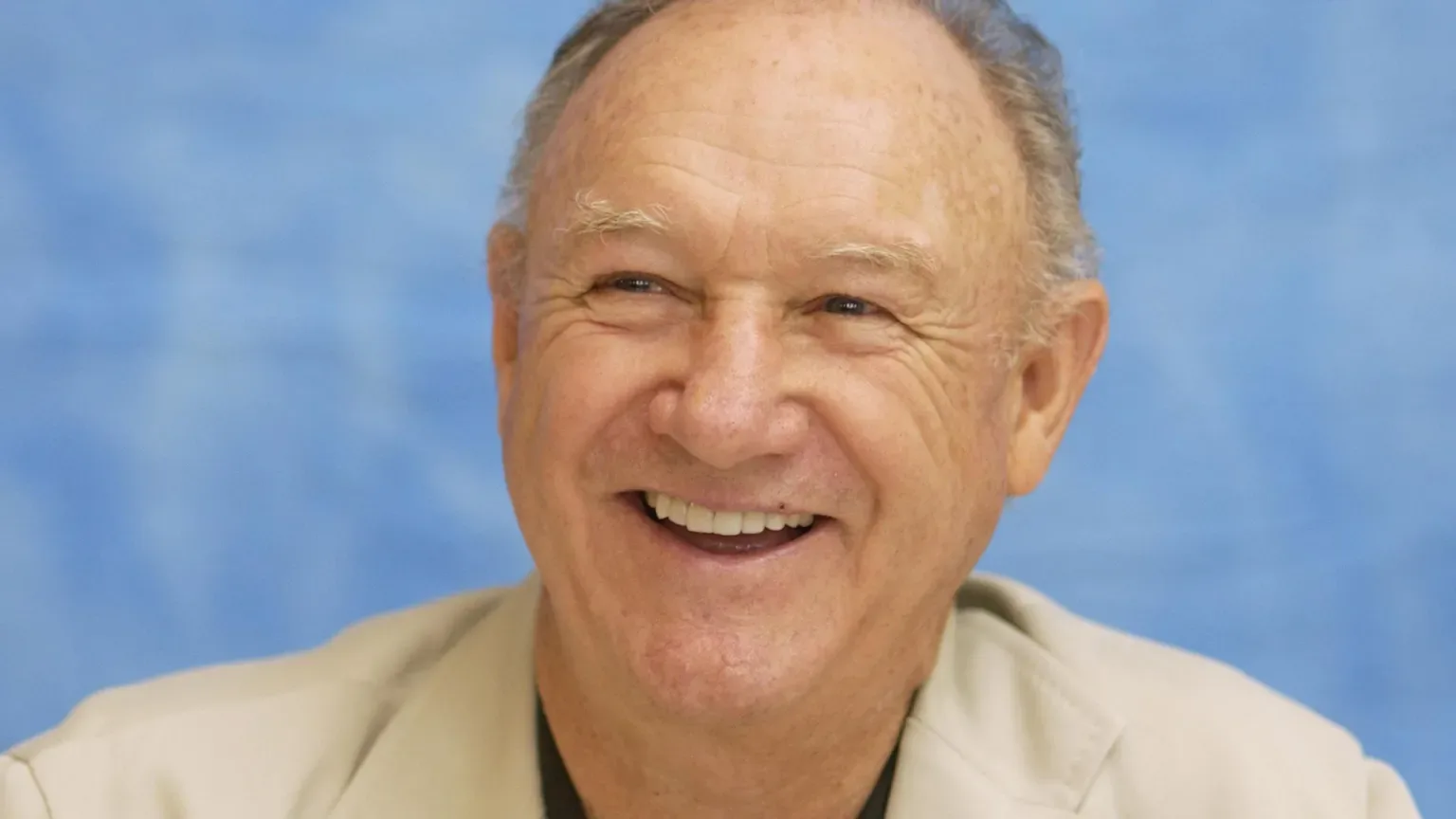 Gene Hackman, His Wife, and his dog found dead in Santa Fe home; no ...